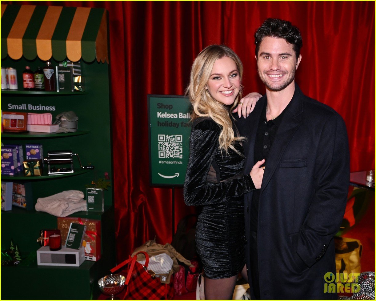 Chase Stokes & Kelsea Ballerini Officially Confirm They're Back ...