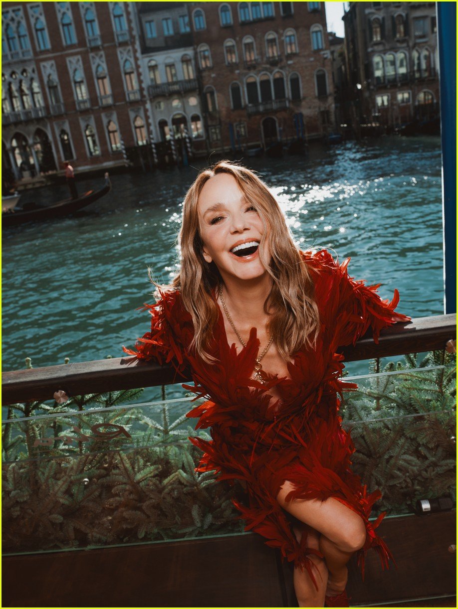 'Emily In Paris' Stars Lily Collins, Ashley Park & Philippine Leroy-Beaulieu Take Over Venice to ...