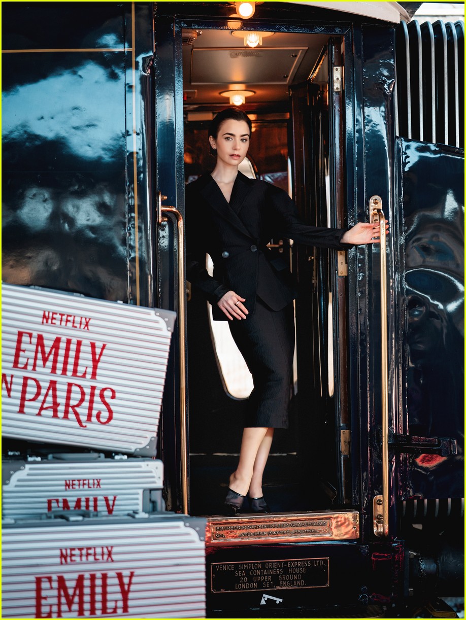 'Emily In Paris' Stars Lily Collins, Ashley Park & Philippine Leroy-Beaulieu Take Over Venice to ...