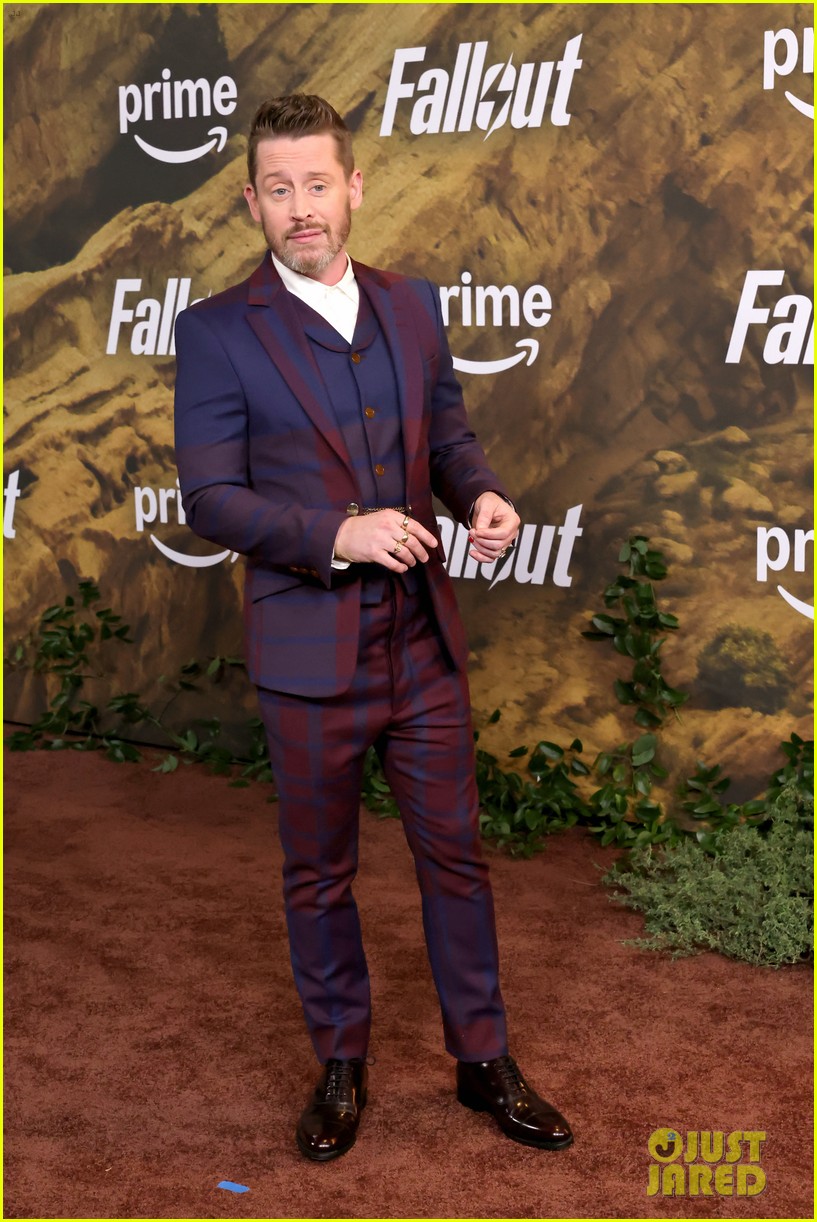 'Fallout' Cast Attends Los Angeles Premiere With Series Newcomers ...