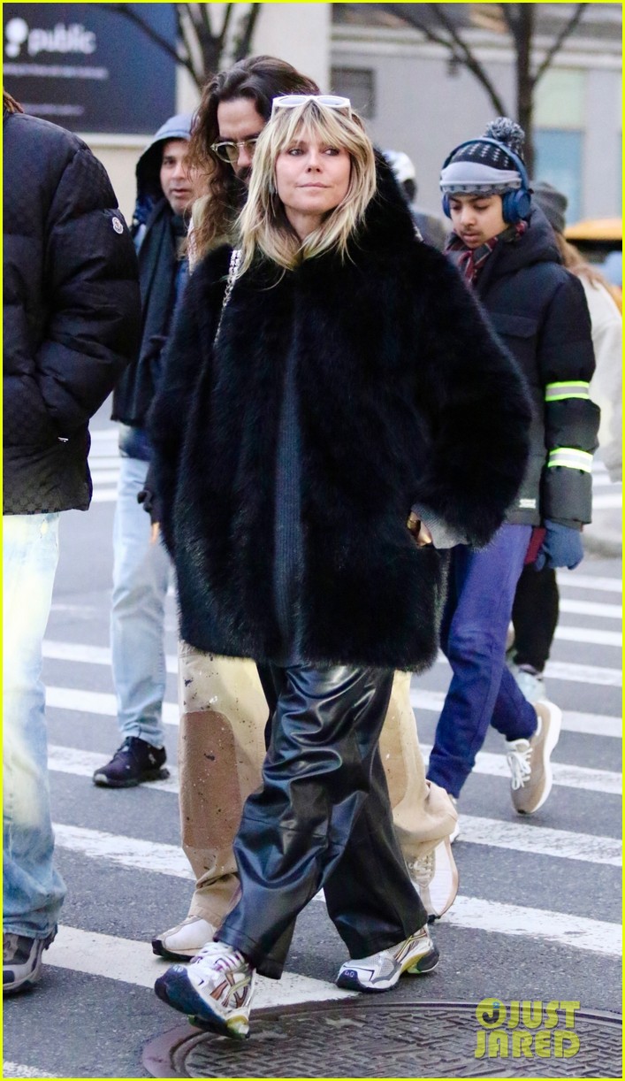 Heidi Klum Bundles Up In Fuzzy Coat For Weekend Outing With Husband Tom ...