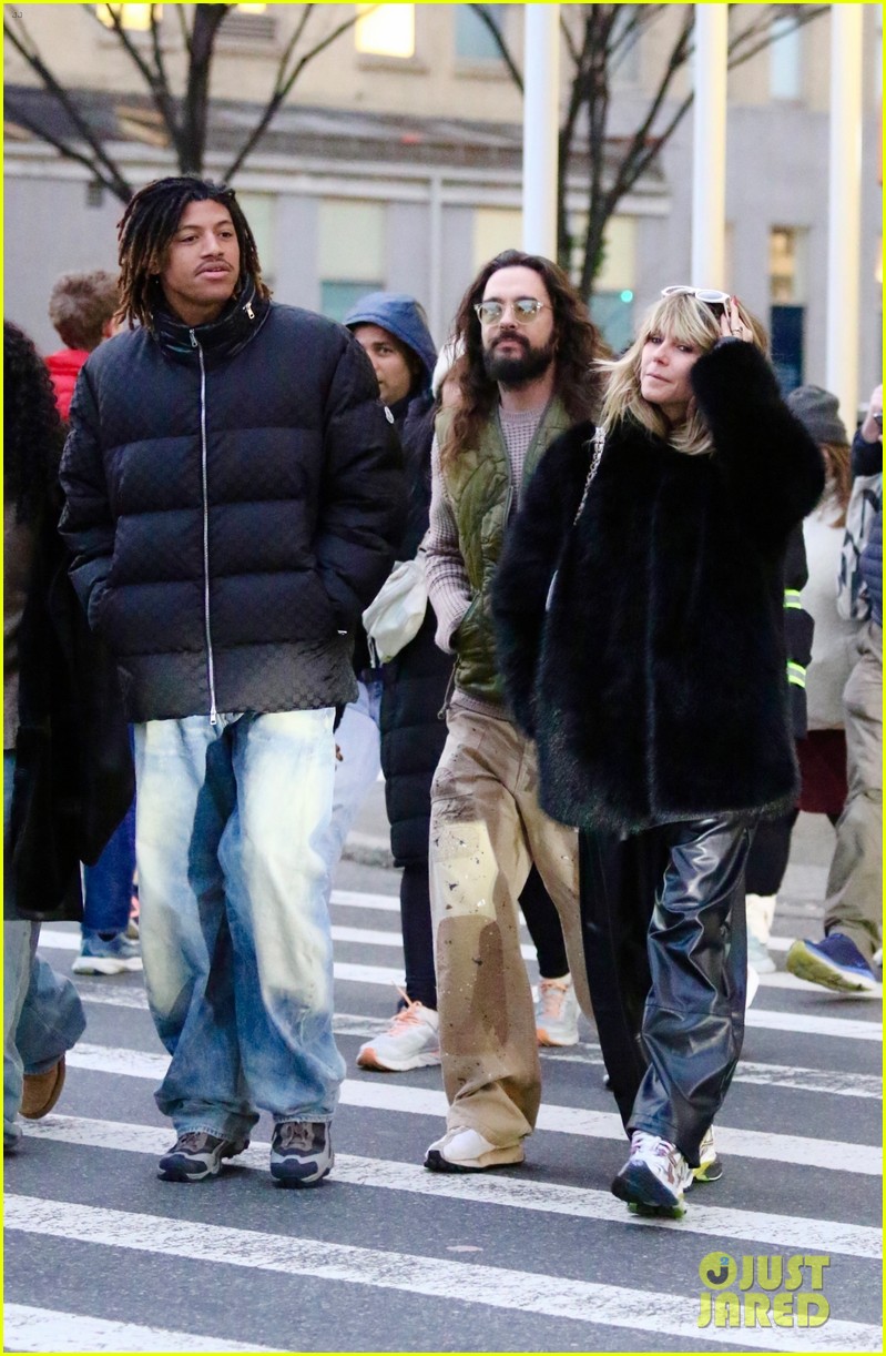 Heidi Klum Bundles Up In Fuzzy Coat For Weekend Outing With Husband Tom ...
