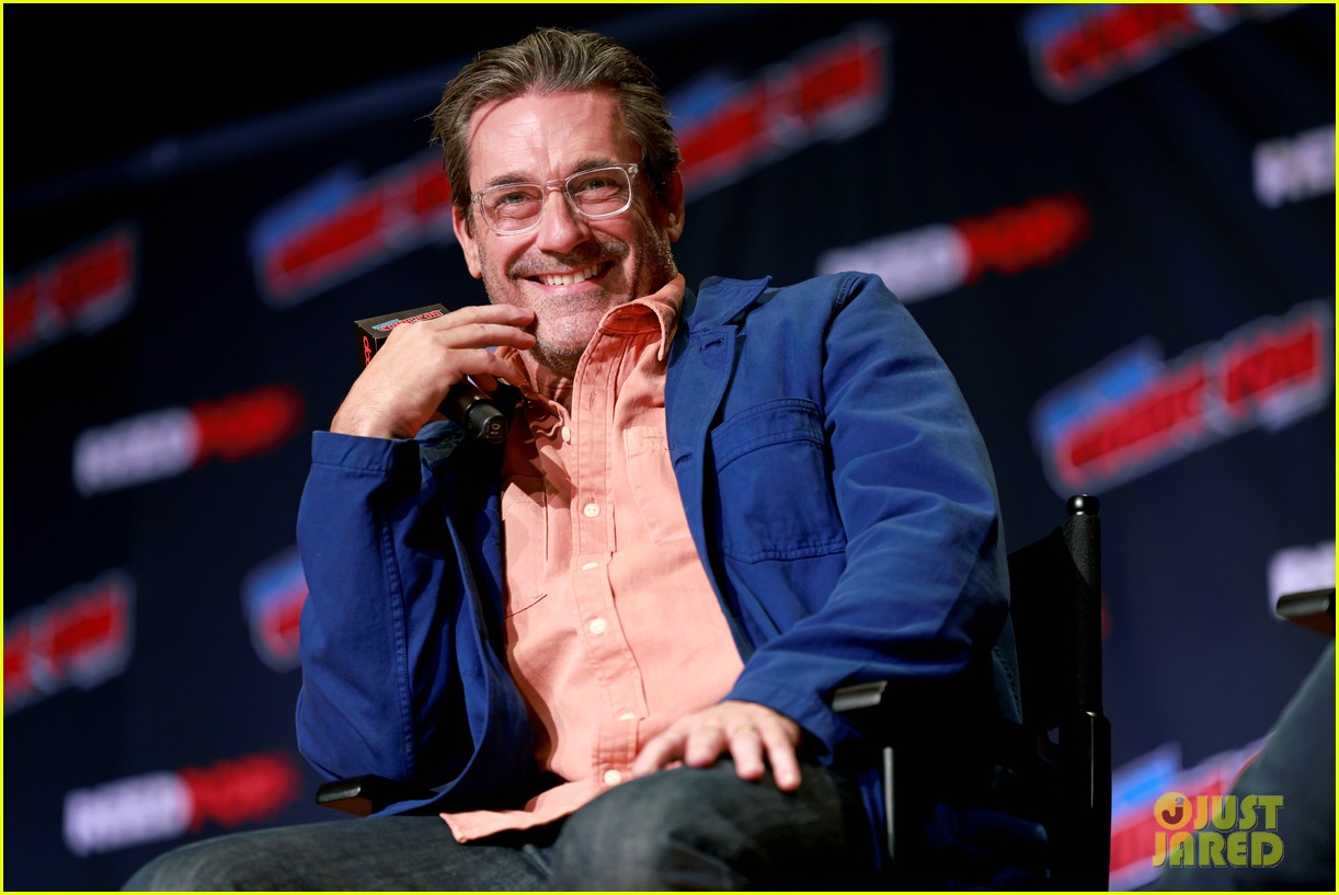 Jon Hamm Dancing Meme: 'Turn the Lights Off' Song Lyrics - Viral TikTok Trend Explained!: Photo ...