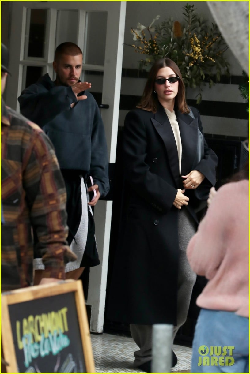 Hailey & Justin Bieber Step Out for Lunch Date in WeHo: Photo 5256881 ...
