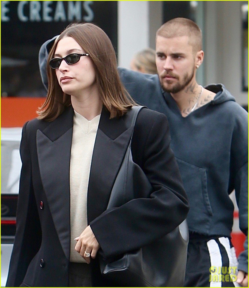 Hailey & Justin Bieber Step Out for Lunch Date in WeHo: Photo 5256883 ...