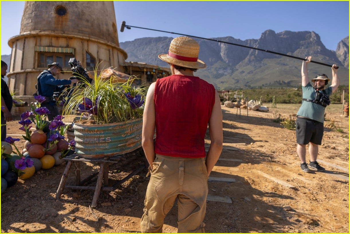 'One Piece' Season 2 'Into the Grand Line' Gets New Teaser - Watch Now ...