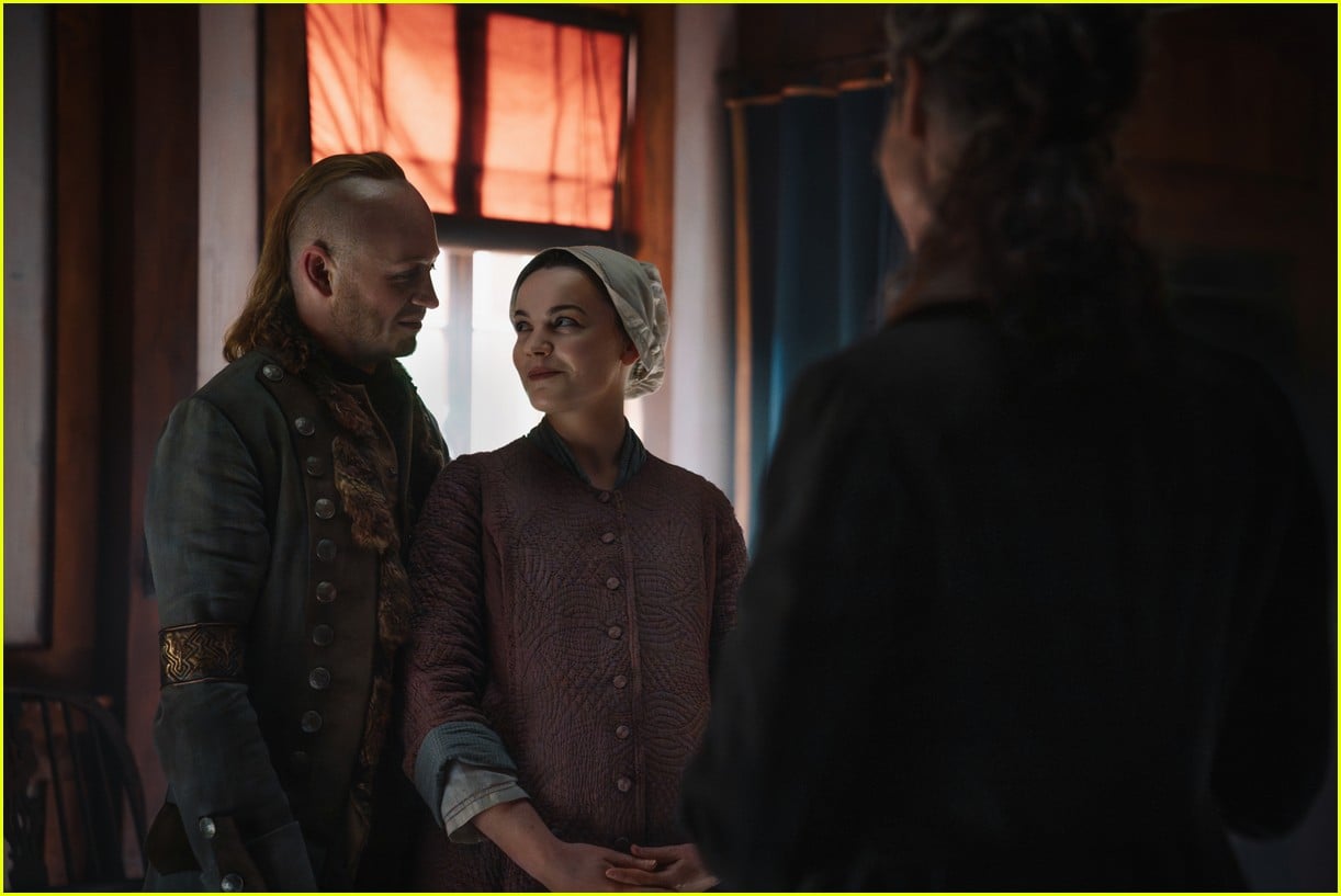 'Outlander' Season 8: Starz Unveils New Photos of Caitriona Balfe, Sam ...