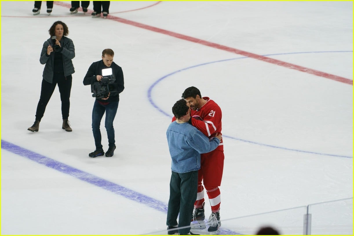 Heated Rivalry's Robbie G.K. Talks Working With François Arnaud & the ...