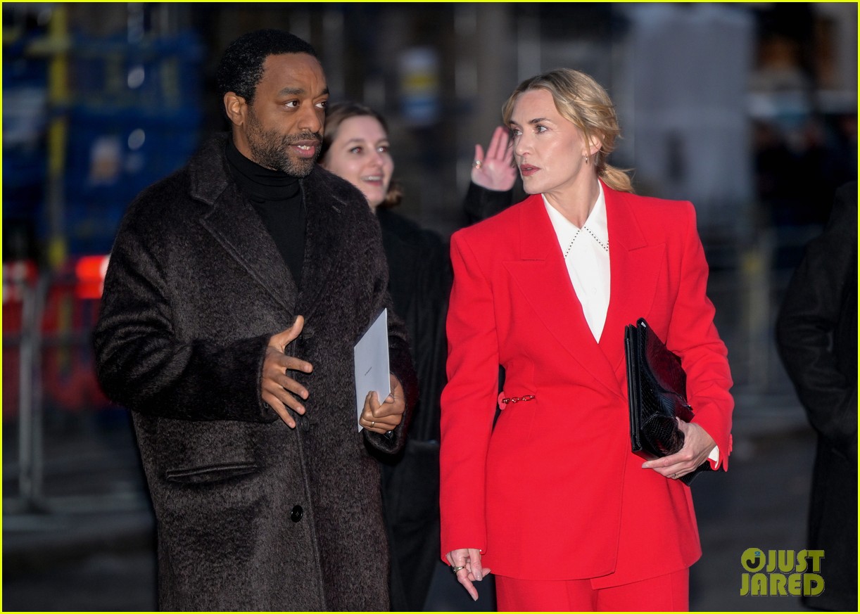 Kate Middleton, Prince Williams, & Their 3 Kids Attend Royal Christmas ...