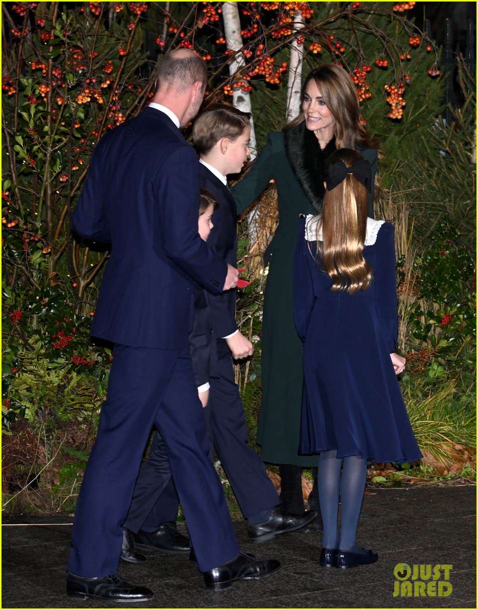 Kate Middleton, Prince Williams, & Their 3 Kids Attend Royal Christmas ...