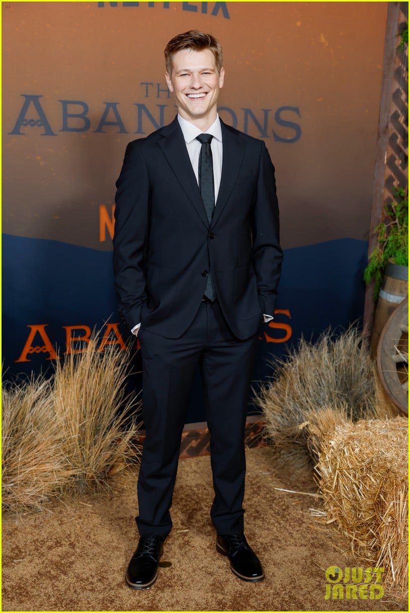 Lucas Till Announces Wife Skyler Samuels is Pregnant with Second Child ...