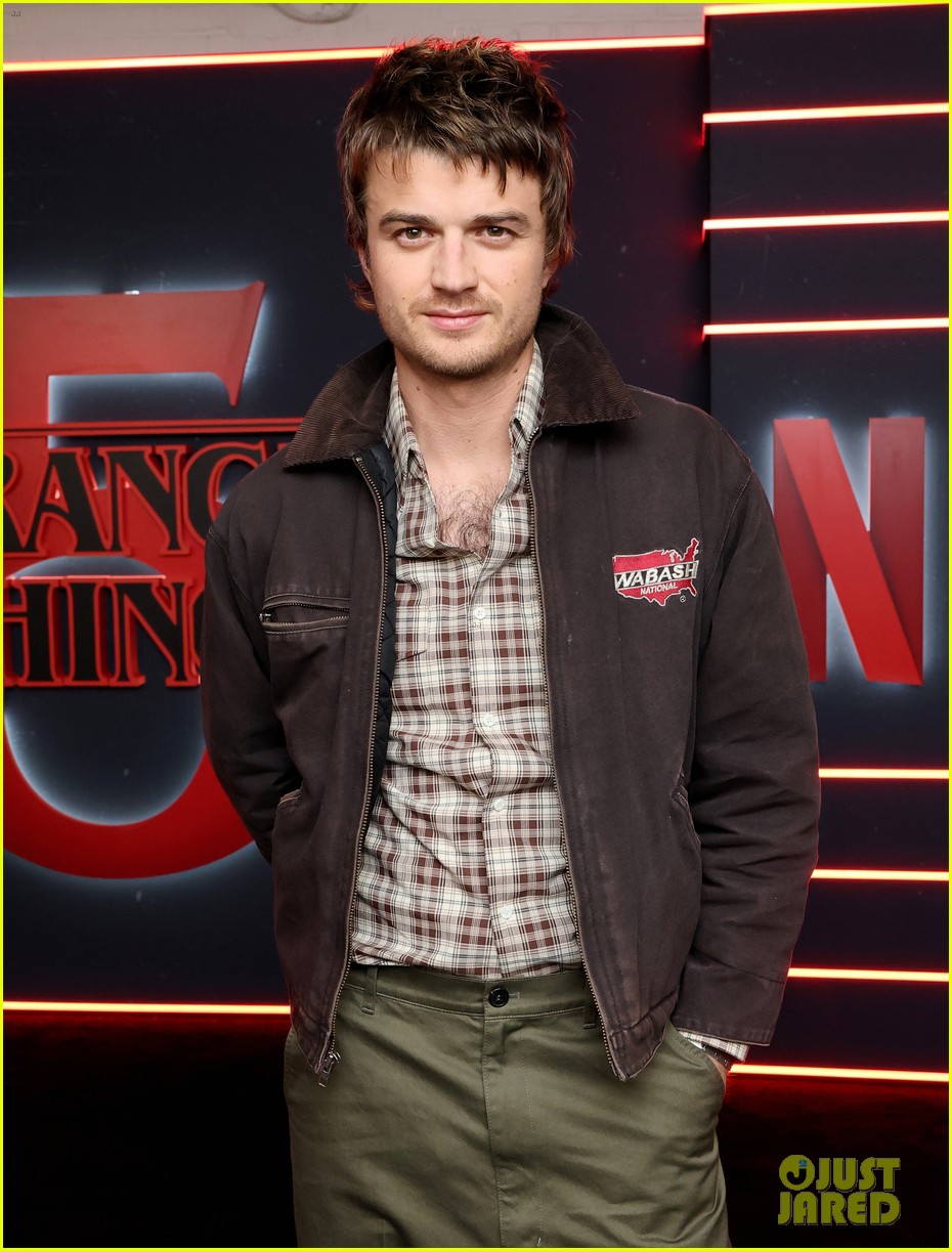 'Stranger Things' Cast Celebrate Final Episodes with Special Screening ...