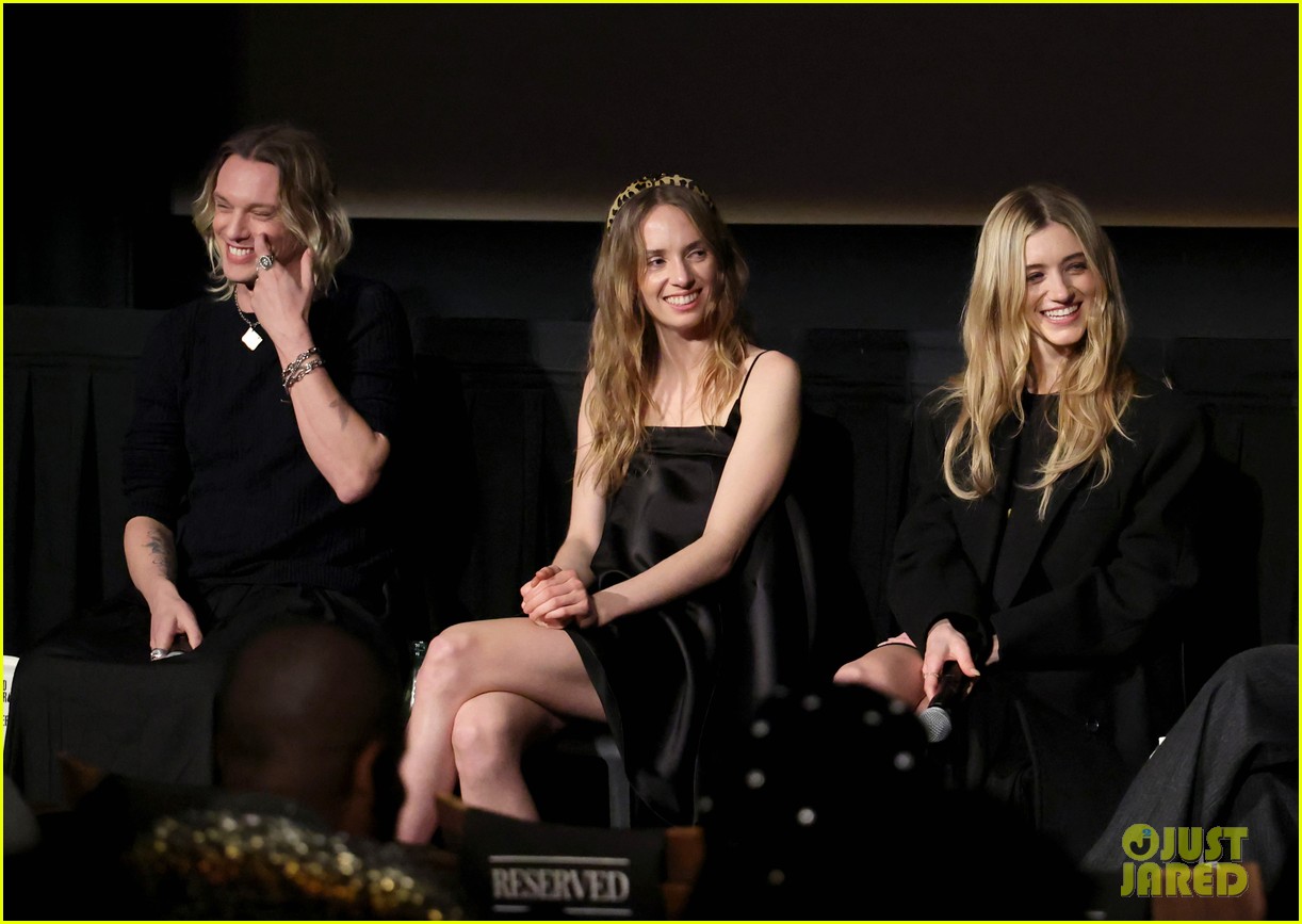 'Stranger Things' Cast Celebrate Final Episodes with Special Screening ...