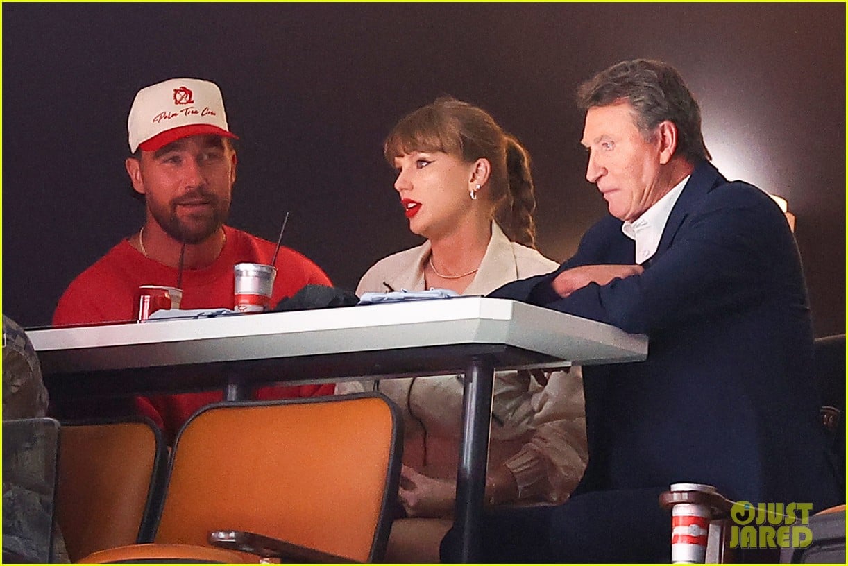 Travis Kelce Reveals the Best Gift He Ever Gave Taylor Swift: Photo ...