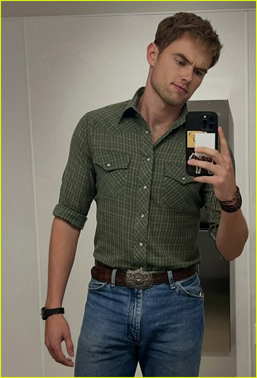 Garrett Wareing Shows Off Ripped Shirtless Body On 'Ransom Canyon ...