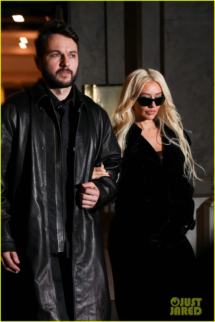 Christina Aguilera Has a Date Night in Paris with Partner Matthew ...