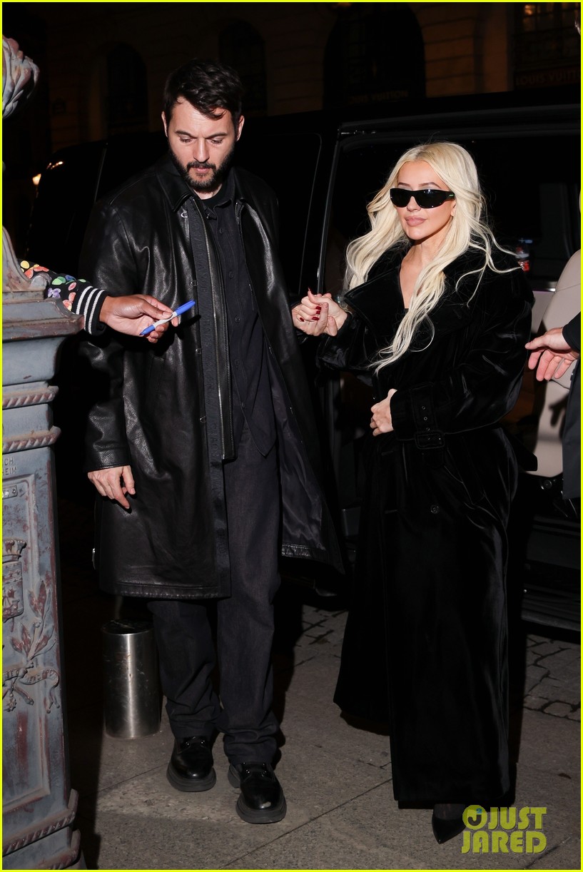 Christina Aguilera Has a Date Night in Paris with Partner Matthew ...