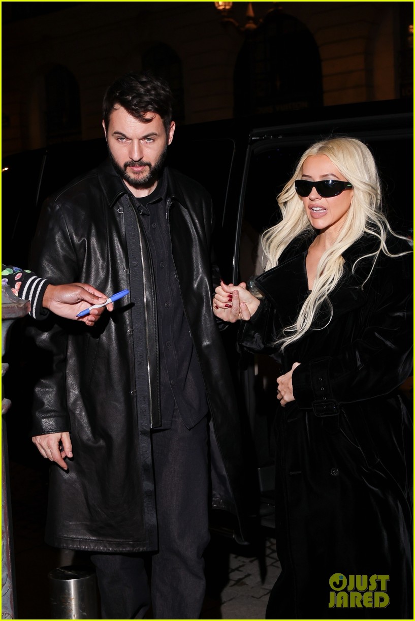 Christina Aguilera Has a Date Night in Paris with Partner Matthew ...