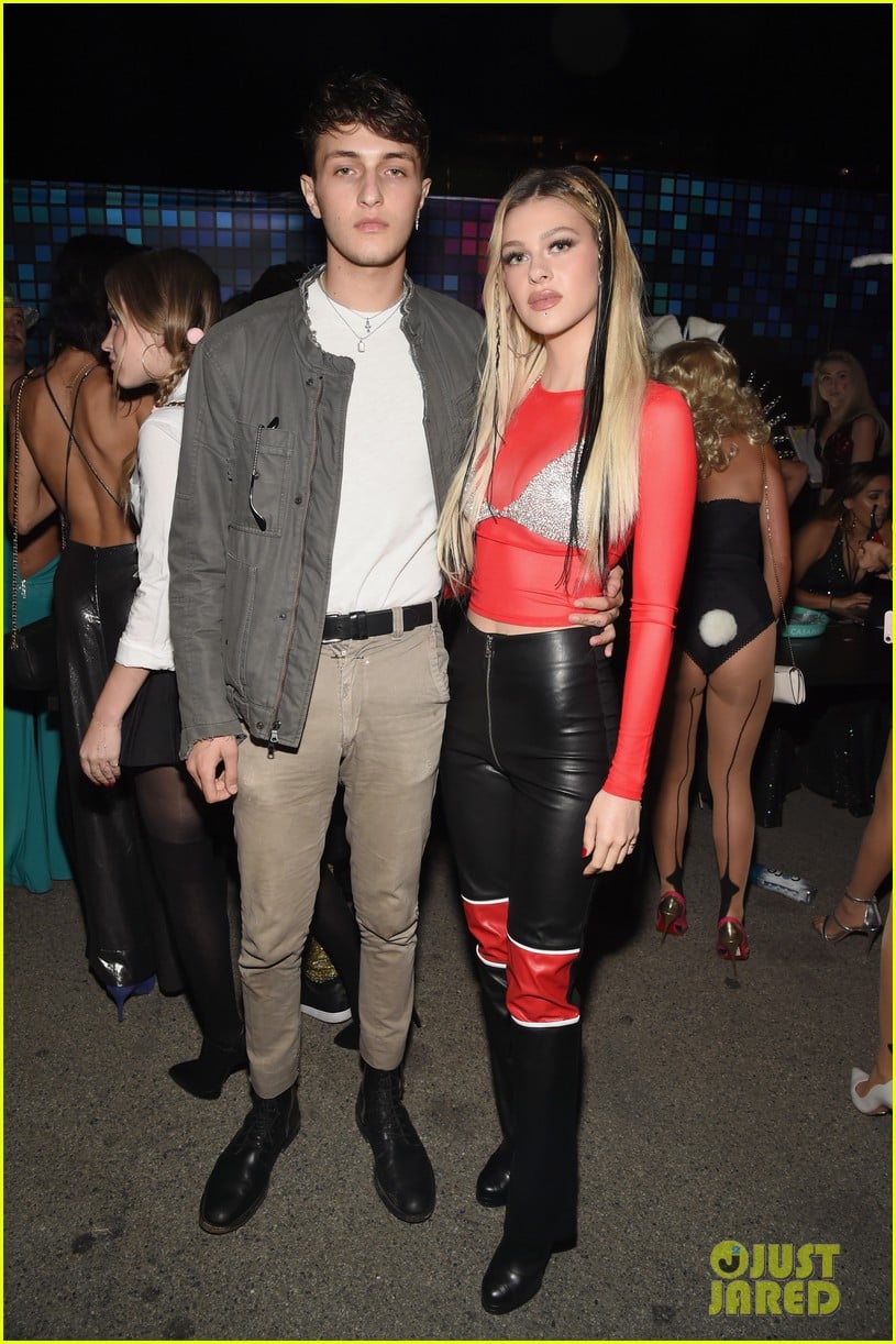 Alana Hadid Weighs In on Beckham Family Feud, Years After Brother Anwar ...