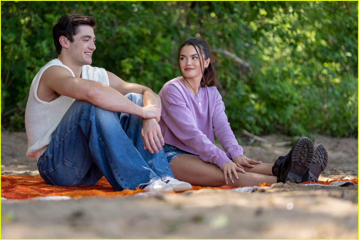 'Kissing Is the Easy Part': Asher Angel & Paris Berelc Star In First ...