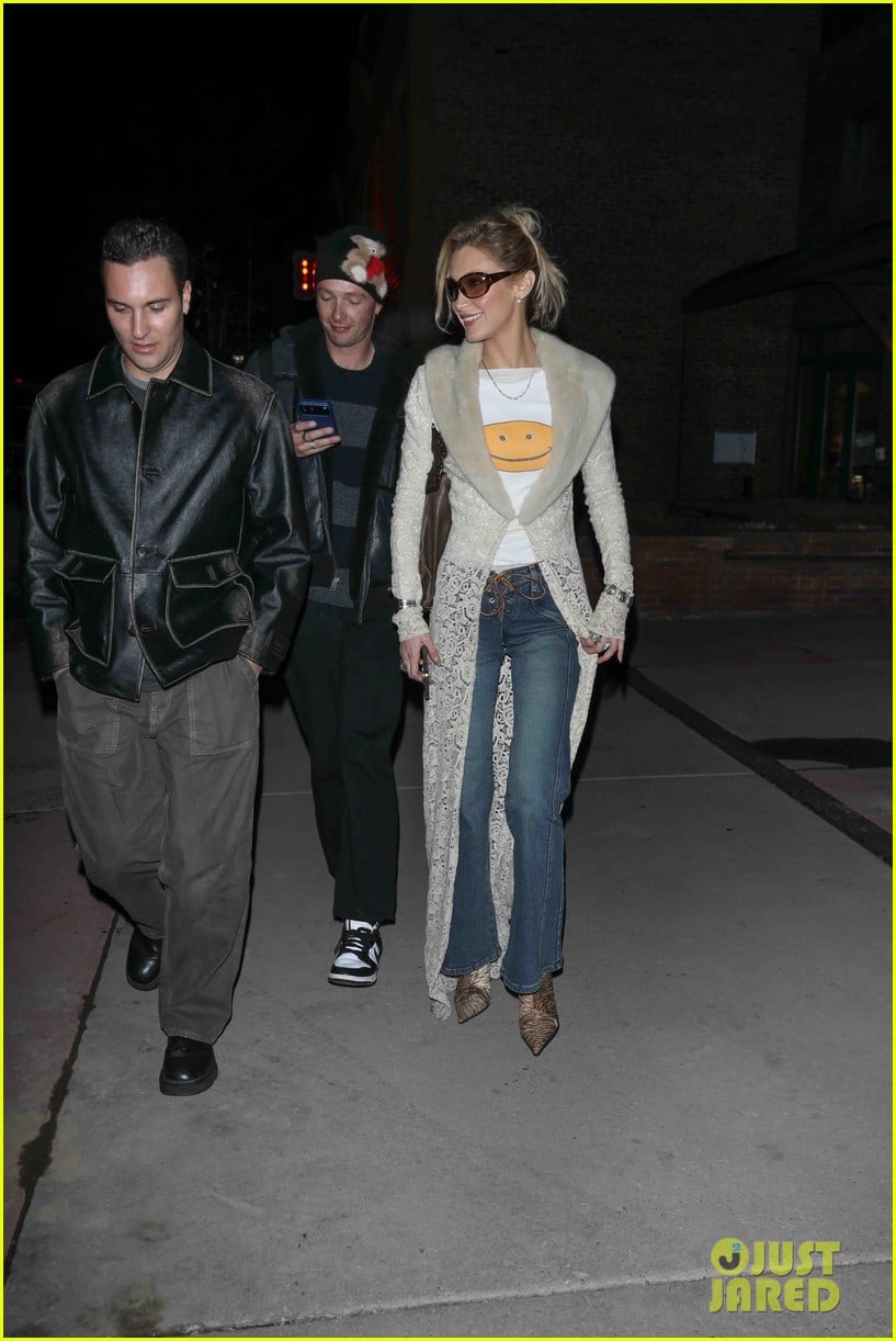 Bella Hadid Shows Off Her Off-Duty Model Style While Stepping Out in ...