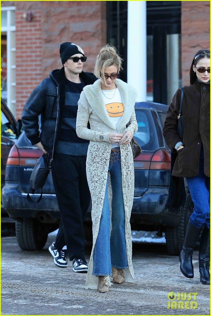 Bella Hadid Shows Off Her Off-Duty Model Style While Stepping Out in ...