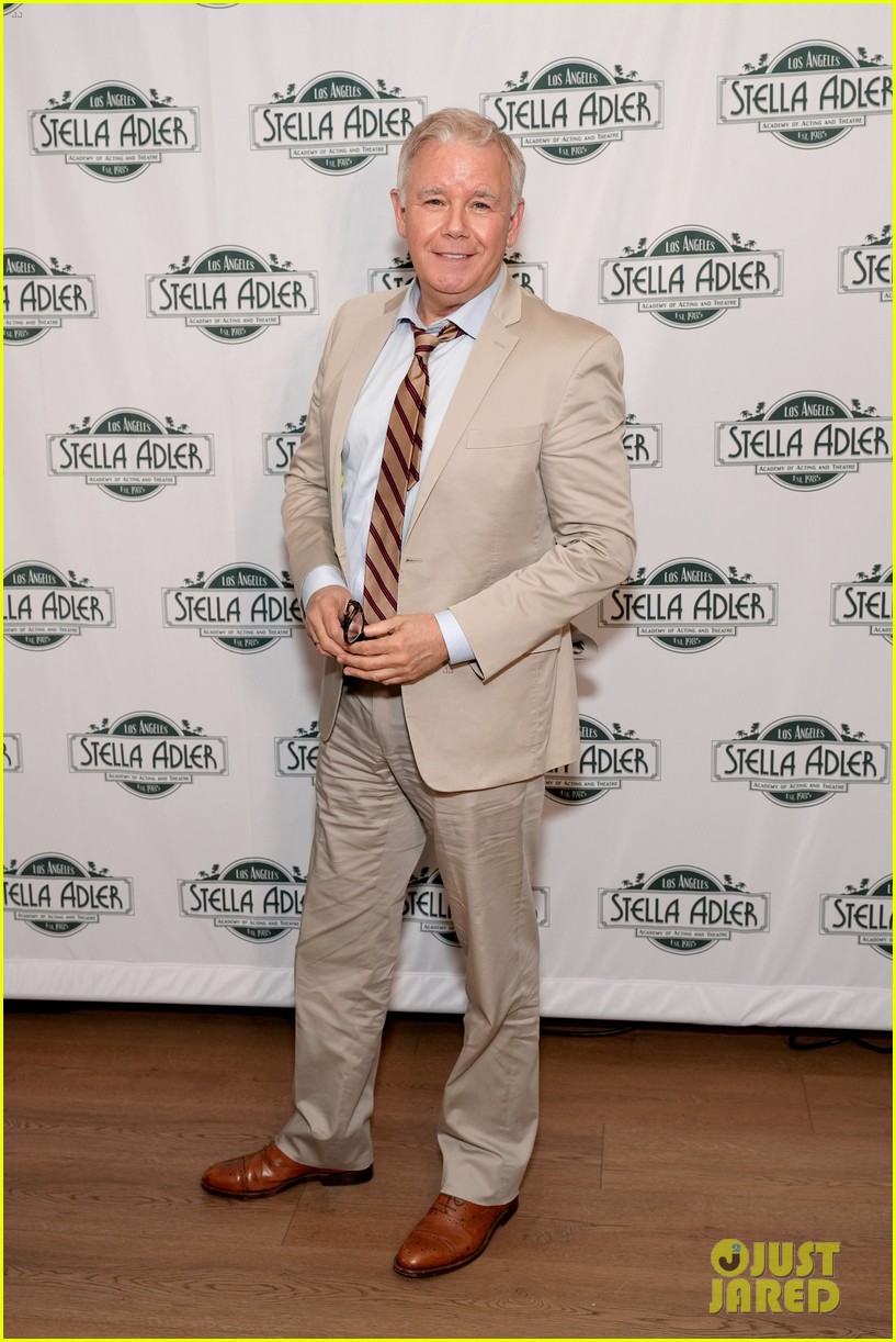 Marvel Stars Mark Ruffalo & Don Cheadle Reunite at 'All the President's ...