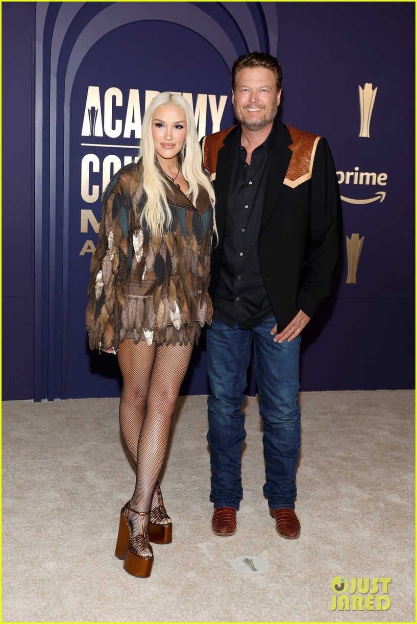 Blake Shelton Breaks Silence on Gwen Stefani Split Rumors: Photo ...
