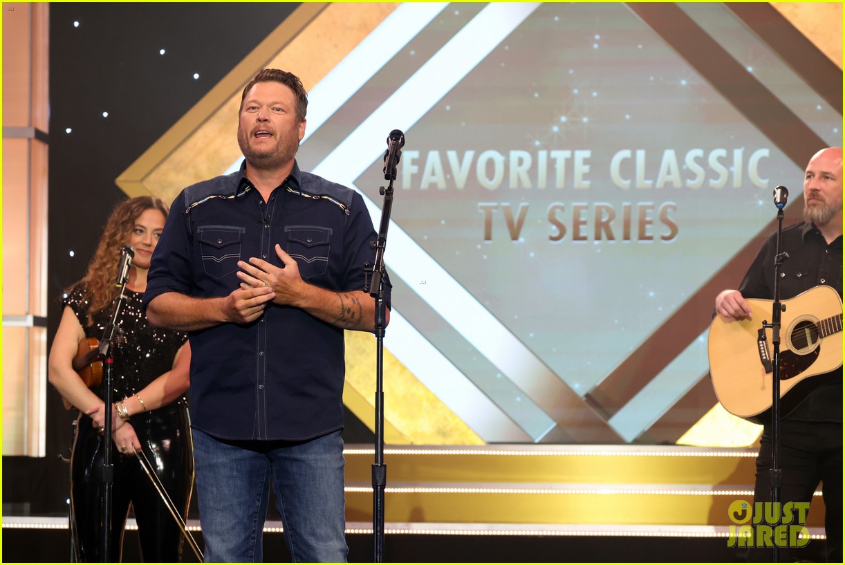 Blake Shelton Set List Revealed After Opening Night of Las Vegas ...