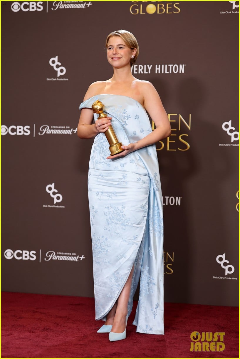 Hamnet's Jessie Buckley Makes Rare Appearance with Her Husband at ...