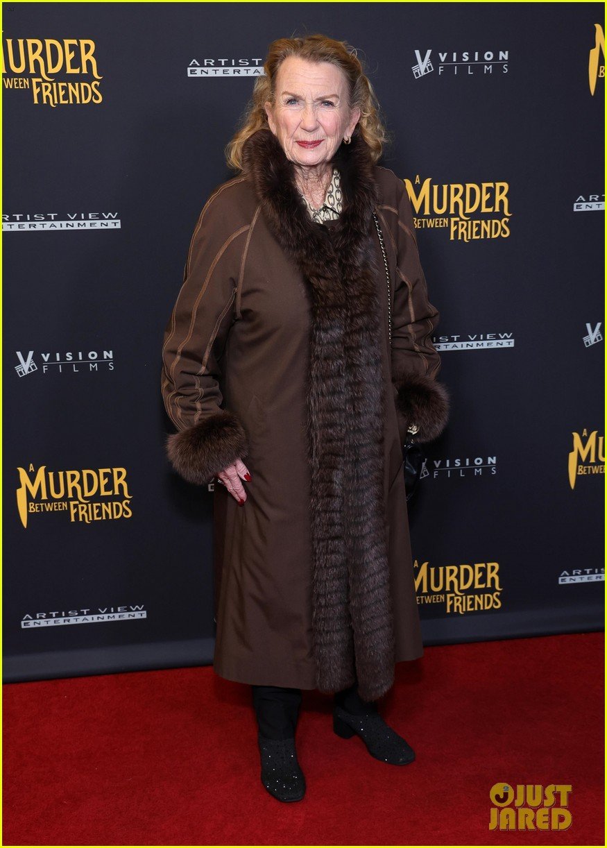 Hollywood Legends Maxwell Caulfield, 66, & Juliet Mills, 84, Make Red ...