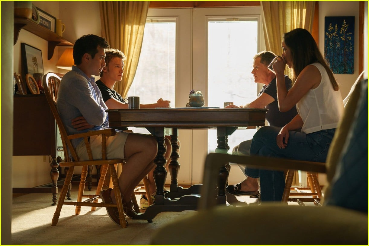 Christina Chang Talks Filming Tender 'Heated Rivalry' Scene With Hudson ...