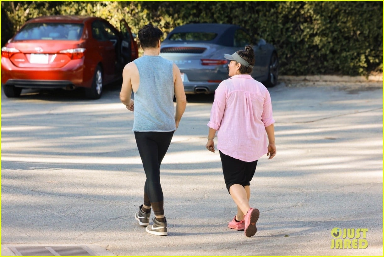 Colin Farrell Catches Up with 'New World' Co-Star Q'Orianka Kilcher ...