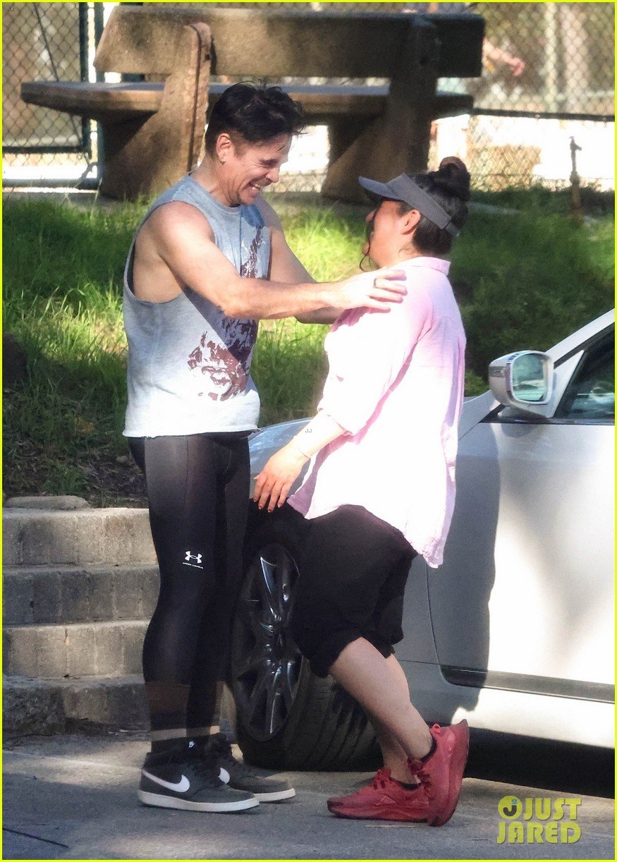 Colin Farrell Catches Up with 'New World' Co-Star Q'Orianka Kilcher ...