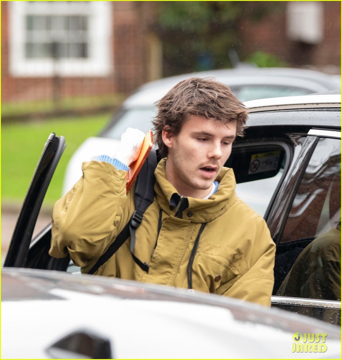 Cruz Beckham Spotted with Girlfriend Jackie Apostel in First Sighting ...