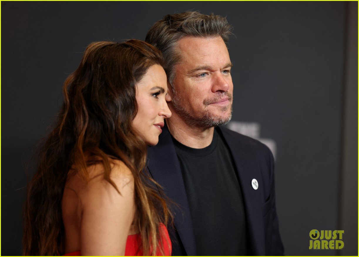 Matt Damon Brings All 4 Daughters to 'The Rip' Premiere, Gets Roasted ...