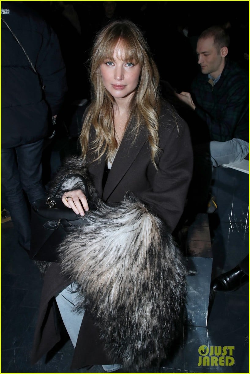 Rihanna, Jennifer Lawrence, Anya Taylor-Joy, & More Stars Attend Dior ...