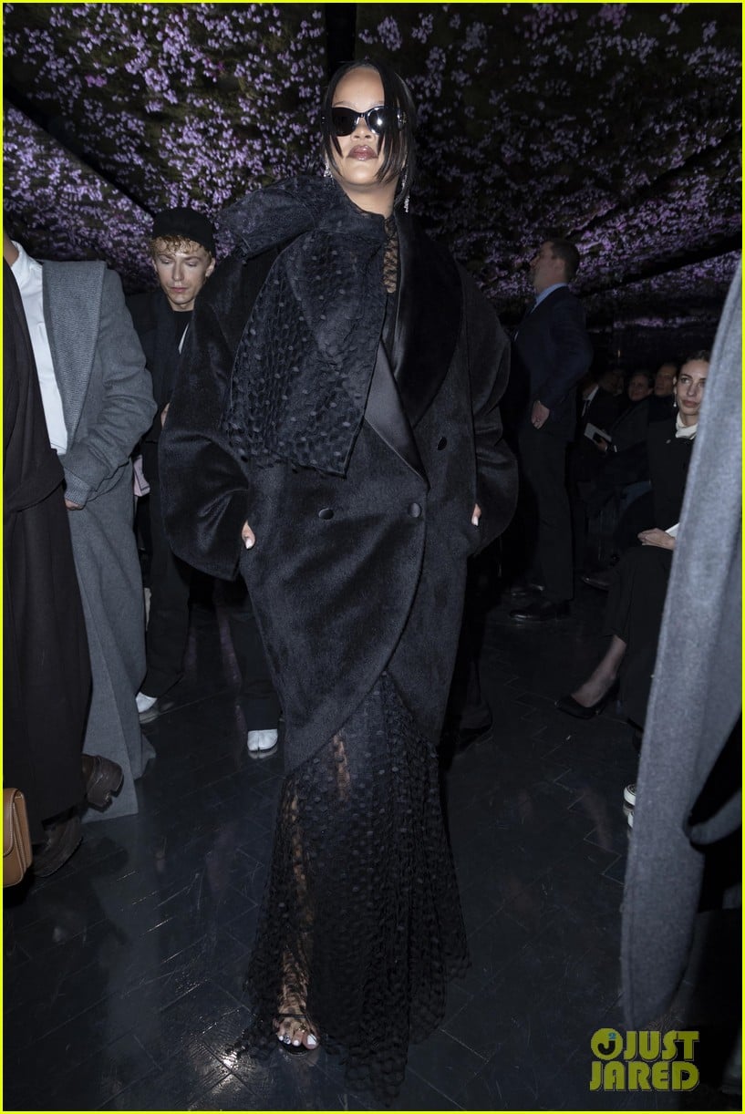 Rihanna, Jennifer Lawrence, Anya Taylor-Joy, & More Stars Attend Dior ...