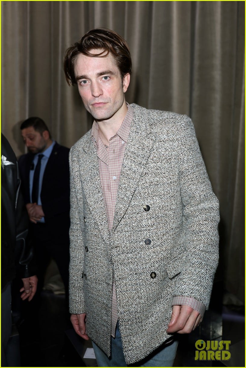 Dior Homme's Paris Show Draws Star-Studded Crowd with Robert Pattinson ...