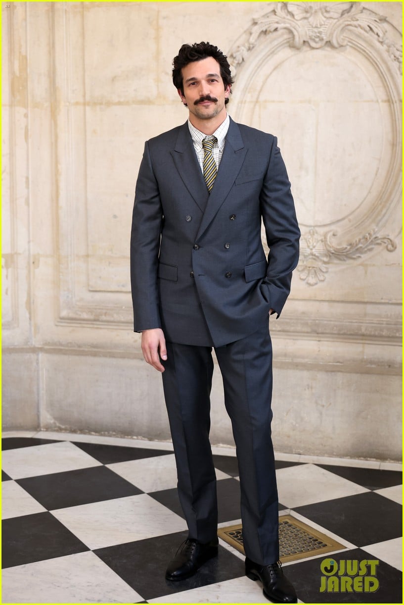 Dior Homme's Paris Show Draws Star-Studded Crowd with Robert Pattinson ...