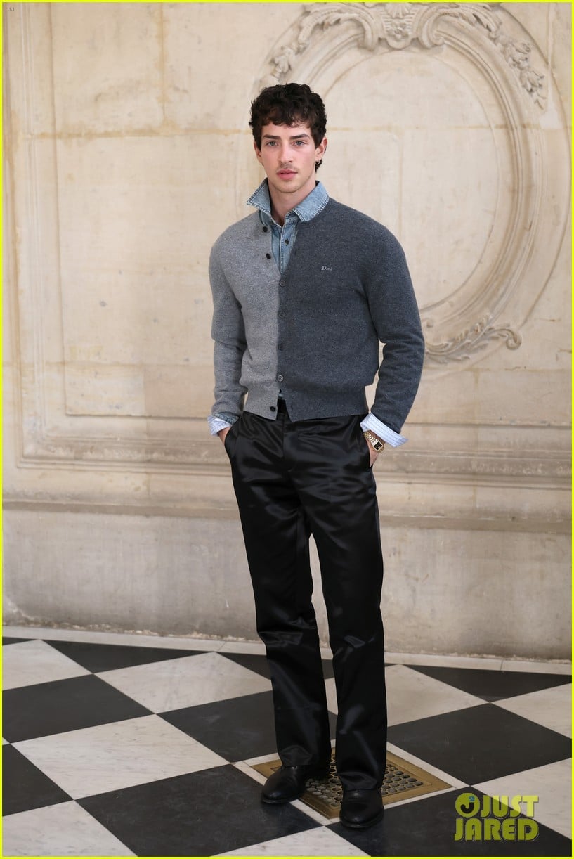 Dior Homme's Paris Show Draws Star-Studded Crowd with Robert Pattinson ...