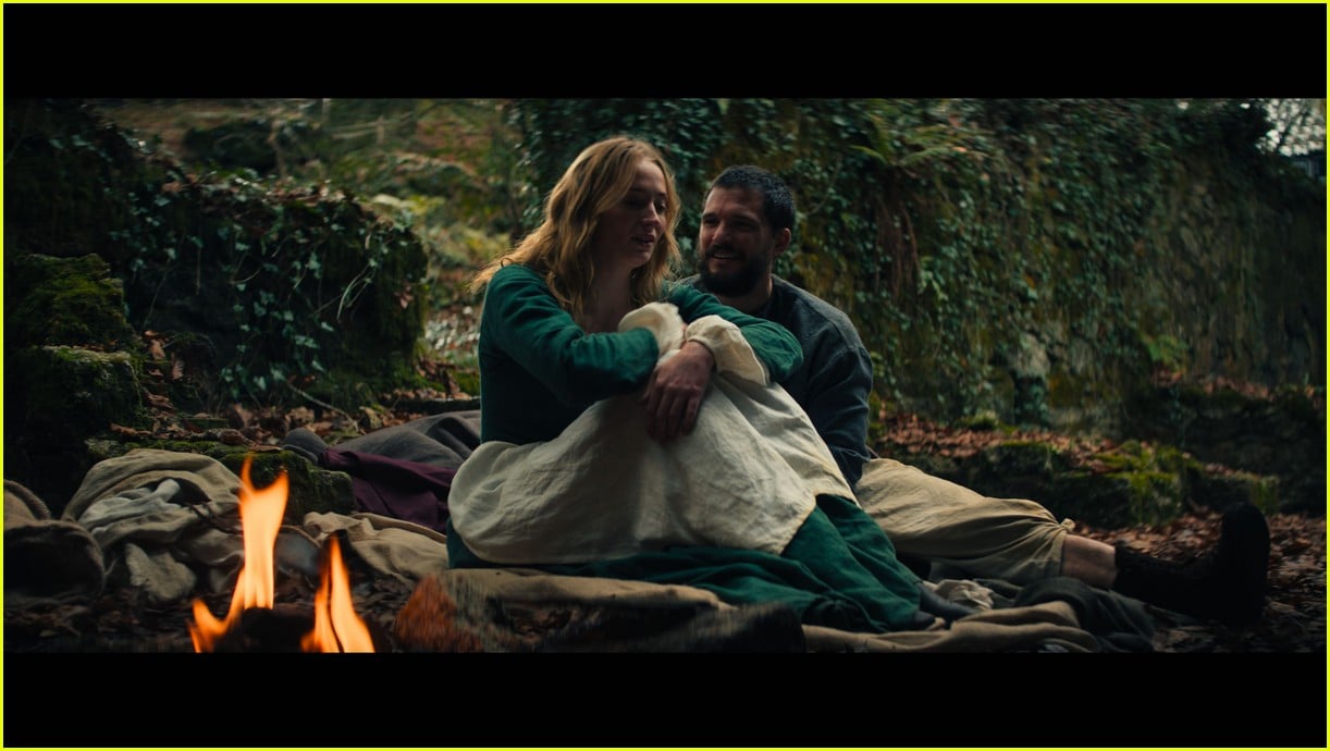 Sophie Turner & Kit Harington Reunite for Eerie 'The Dreadful' Trailer ...