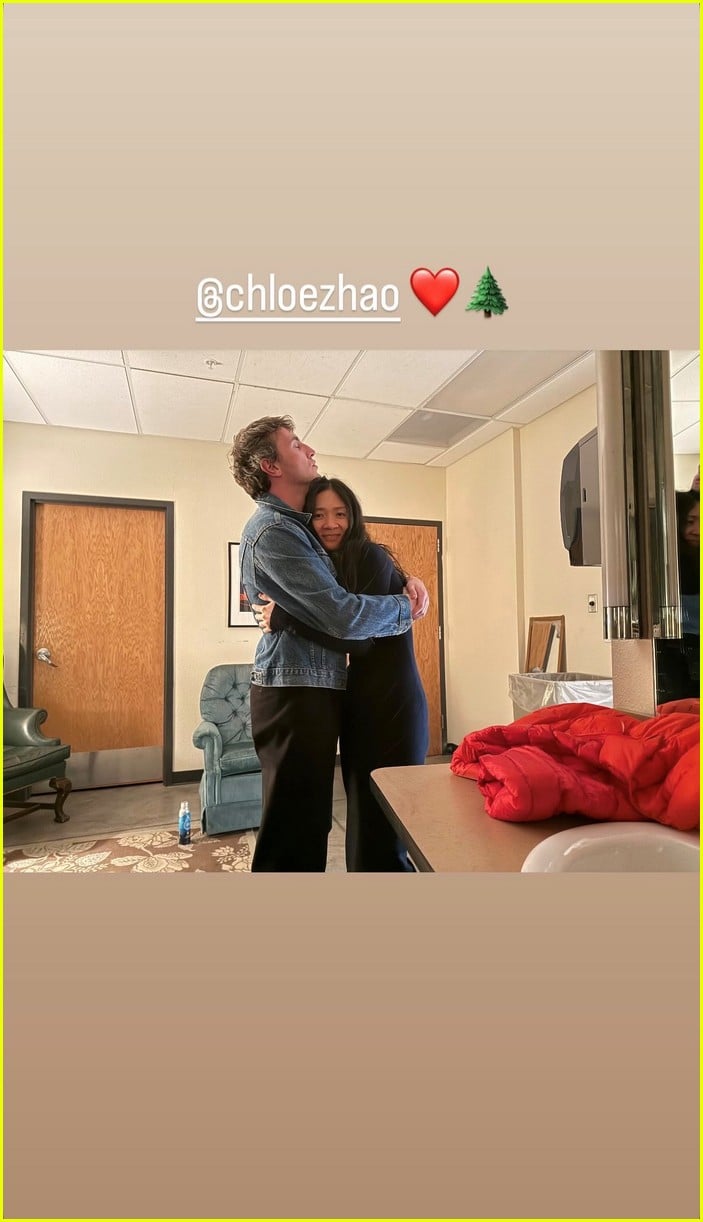 Gracie Abrams Raves About Boyfriend Paul Mescal's Movie 'Hamlet' in ...