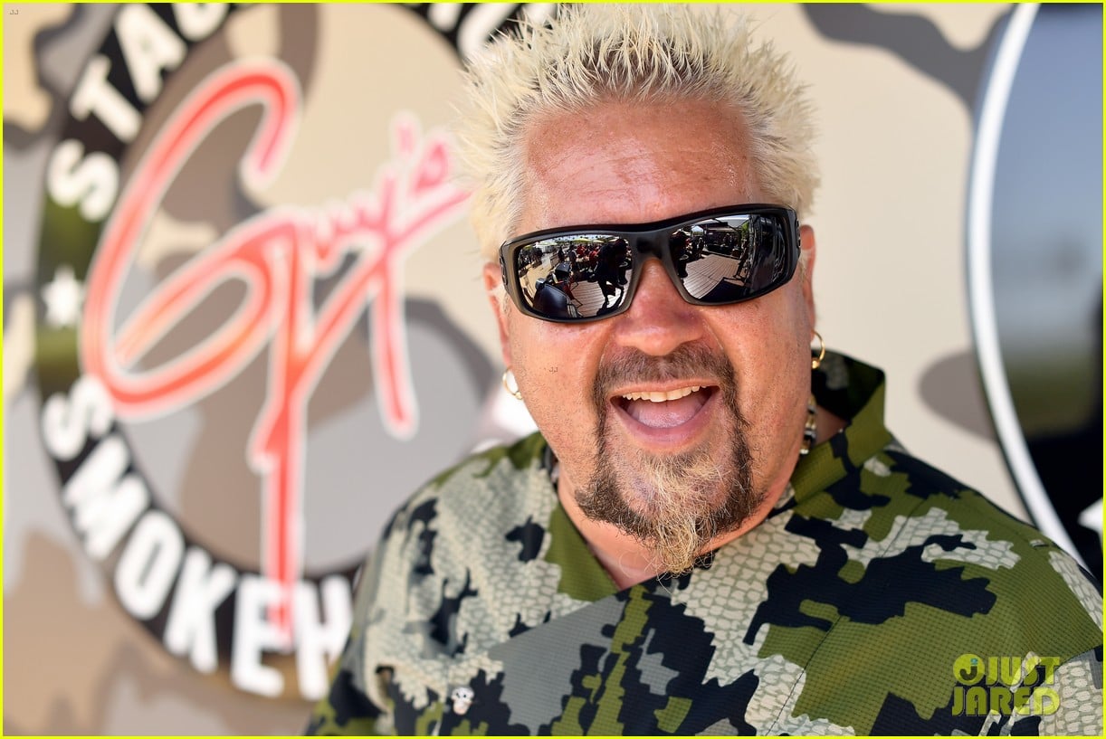 Guy Fieri Shaves His Beard & Debuts a Shocking New Look for Super Bowl ...