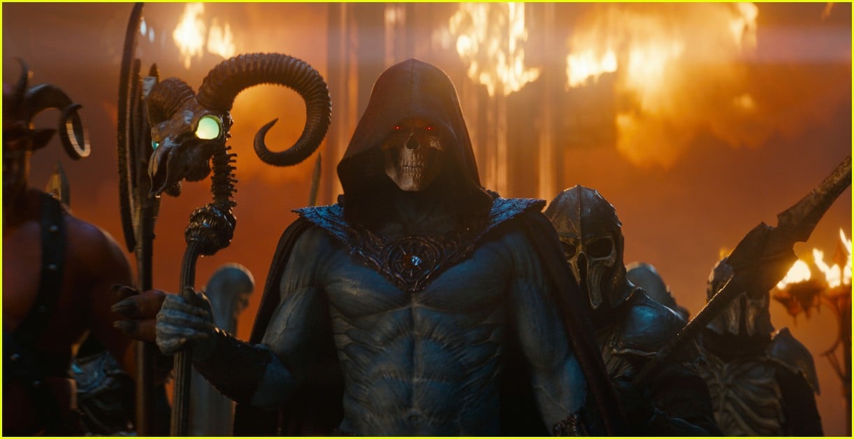 'Masters of the Universe' Trailer: Nicholas Galitzine Is He-Man in Live ...