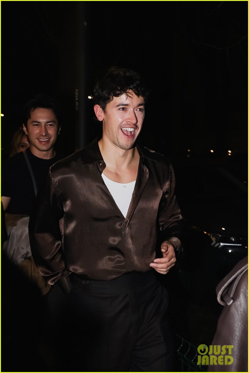 Hudson Williams Joins Tom Blyth & More at Giorgio Armani Dinner During ...