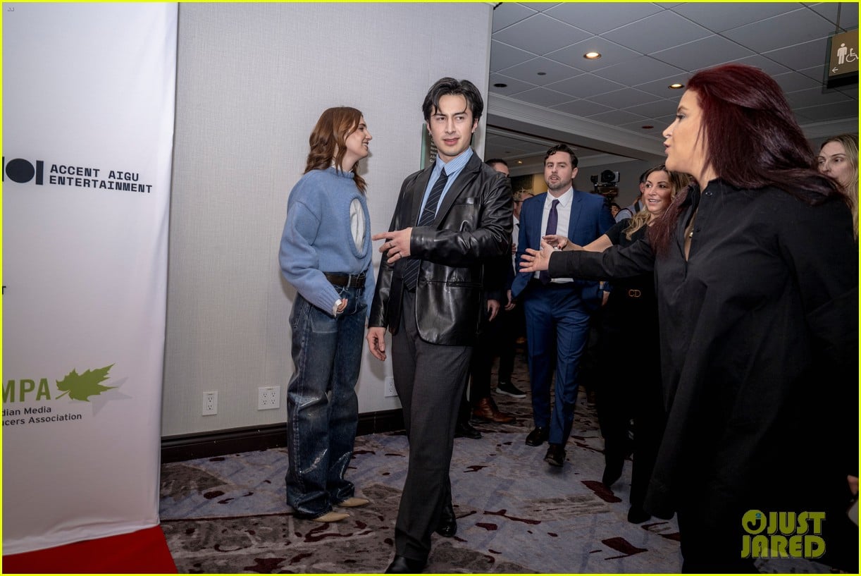 Hudson Williams Throws His Leg on Canadian PM Mark Carney at 'Heated ...