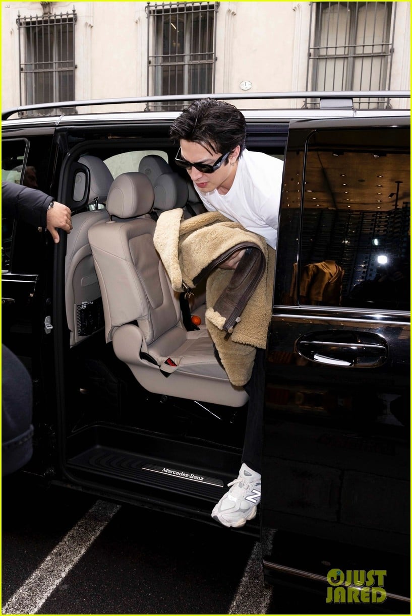 Hudson Williams Shops at Giorgio Armani During Milan Fashion Week ...