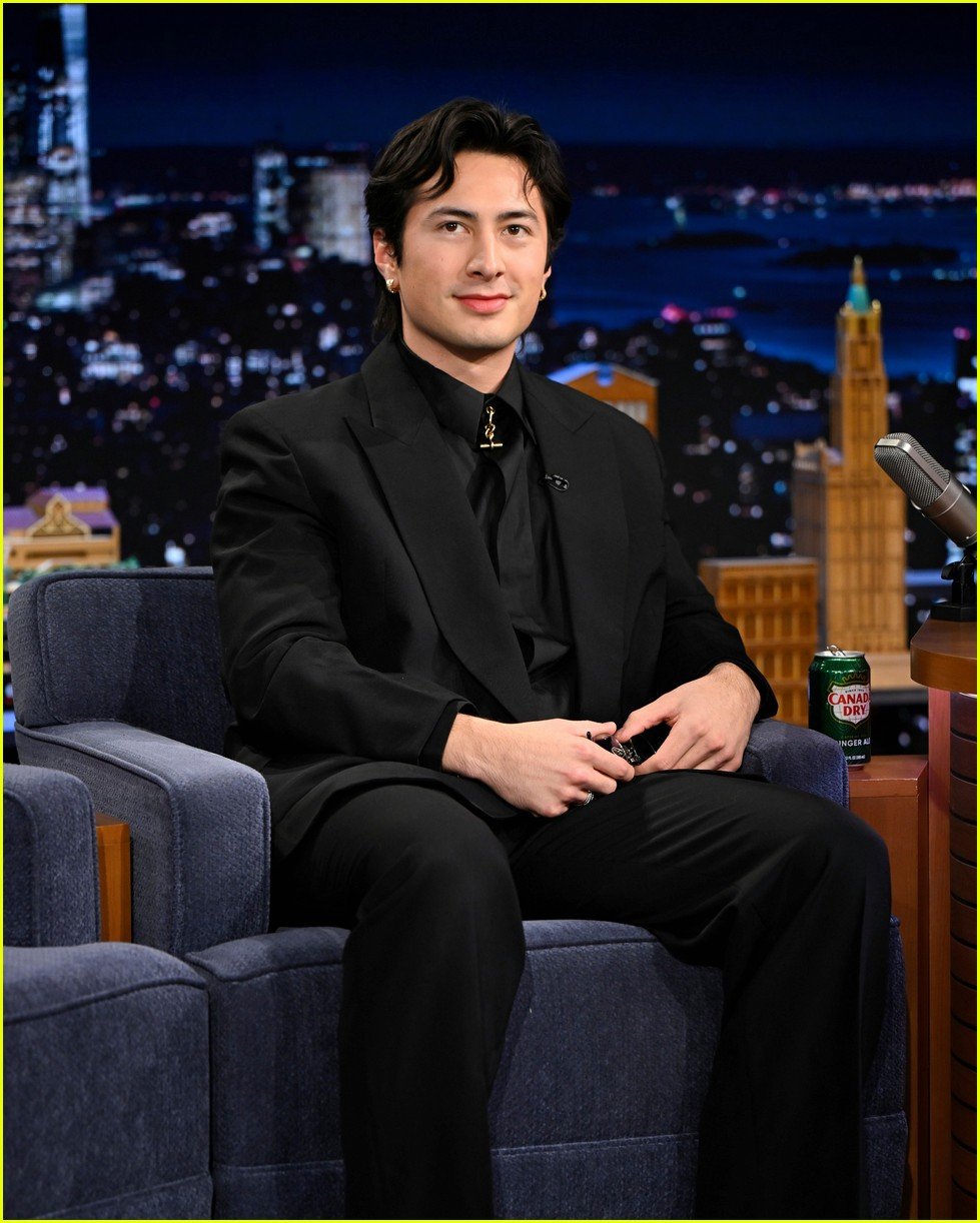 Hudson Williams Teases 'Heated Rivalry' Season 2, Teaches Jimmy Fallon ...