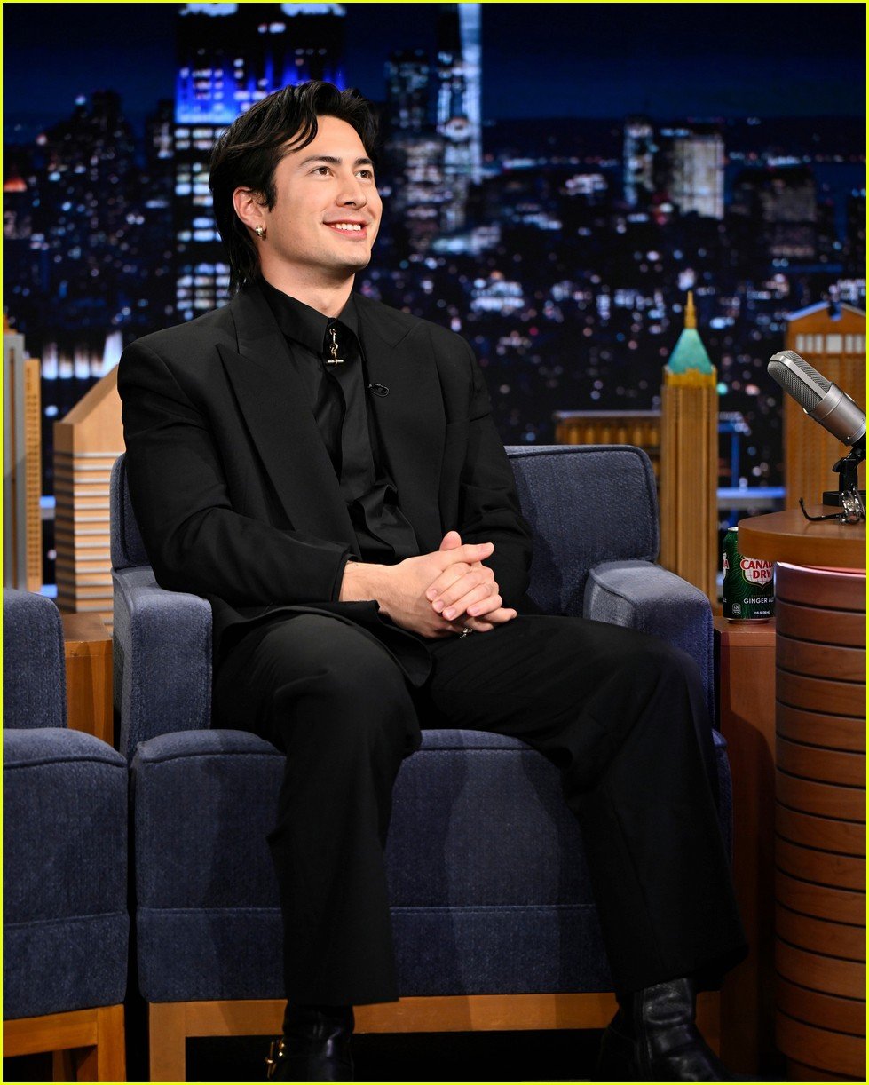 Hudson Williams Teases 'Heated Rivalry' Season 2, Teaches Jimmy Fallon ...